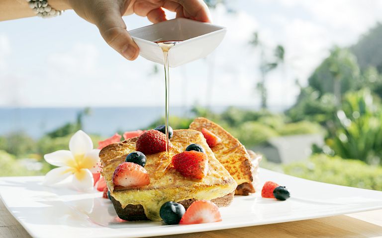 Best Restaurant Hana Maui - Hana Ranch Restaurant - Top Road to Hana ...