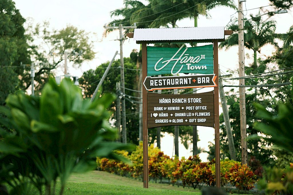 Best Restaurant Hana Maui - Hana Ranch Restaurant - Top Road to Hana ...